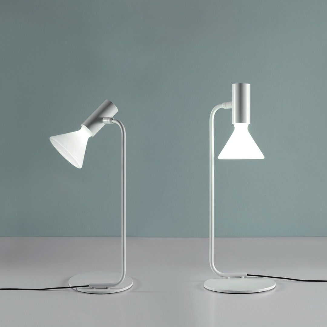 pin-desk table – Perspective Lighting